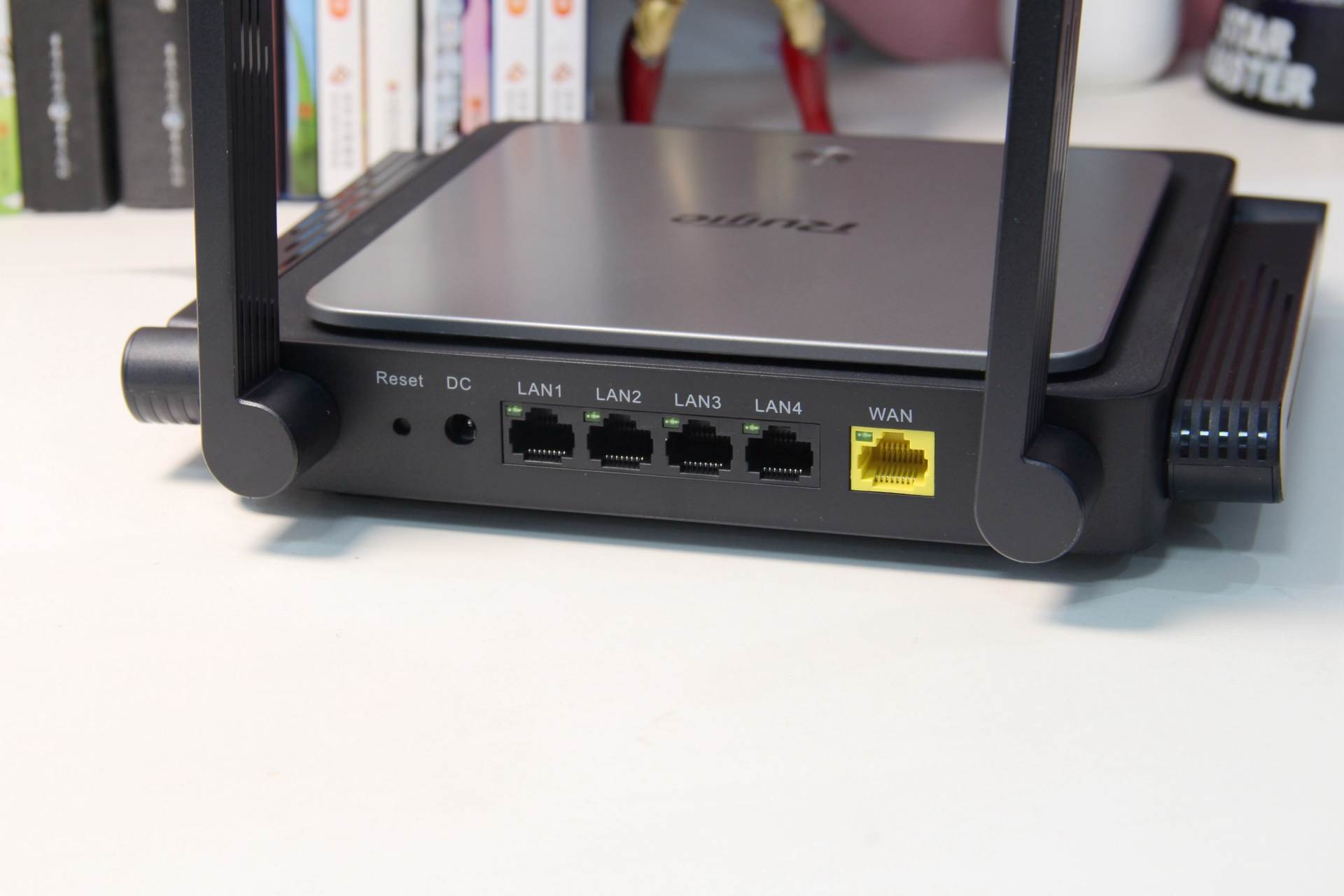 房子大，WiFi信号覆盖不到？不存在，锐捷X32 PRO让信号一穿到底_路由器_星耀_网络