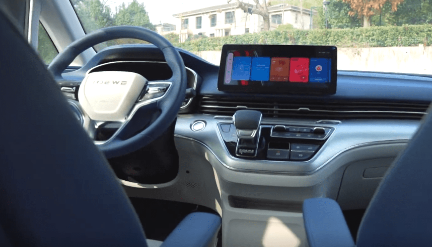 当荣威iMAX8邂逅GL8配置PK战前者胜算更大一些_搜狐汽车_搜狐网