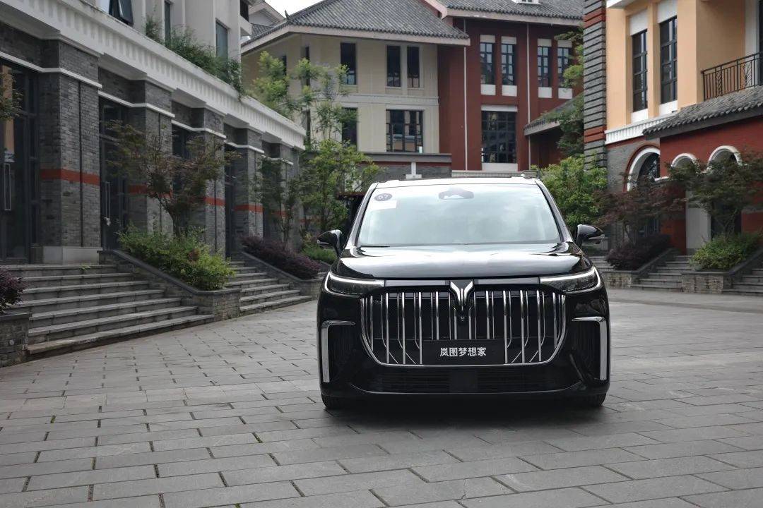 试驾岚图梦想家：中大型豪华MPV市场的新鲶鱼_搜狐汽车_搜狐网