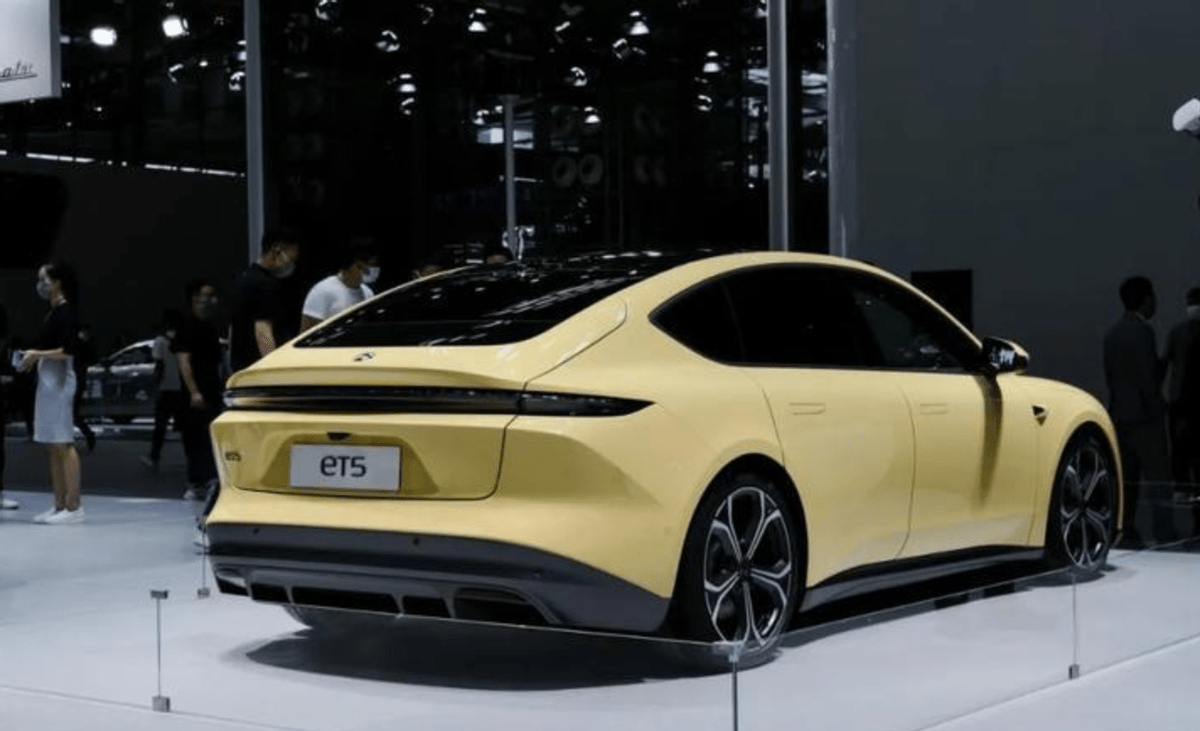 蔚来ET5延续高性能基因，续航超1000公里_搜狐汽车_搜狐网