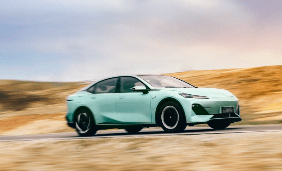 4.5秒破百 满氢续航700km！长安氢能车深蓝SL03将上市_搜狐汽车_搜狐网