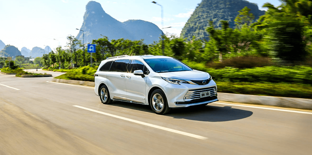 MPV车型PK：大众新威然VS丰田赛那，谁更值得买？_搜狐汽车_搜狐网