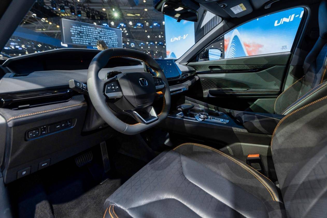 华系崛起，高能再续｜UNI-V 2.0T正式上市，iDD全球首秀_搜狐汽车_搜狐网
