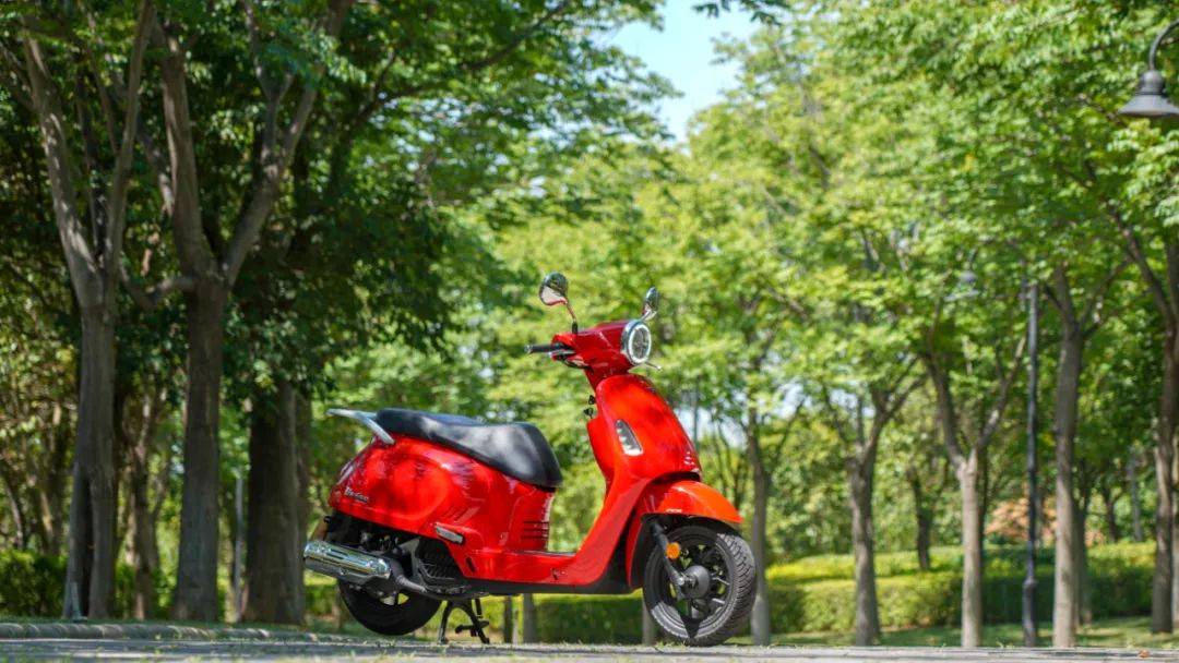 谁说复古踏板不讲究配置和性能？14980元起大阳VRF150静态评测_搜狐汽车_搜狐网