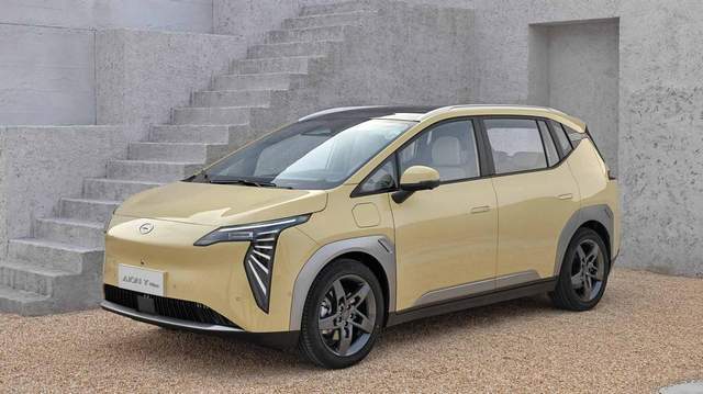 17万级纯电SUV，AION Y PLUS、小鹏G3i、元PLUS谁更出众？_搜狐汽车_搜狐网