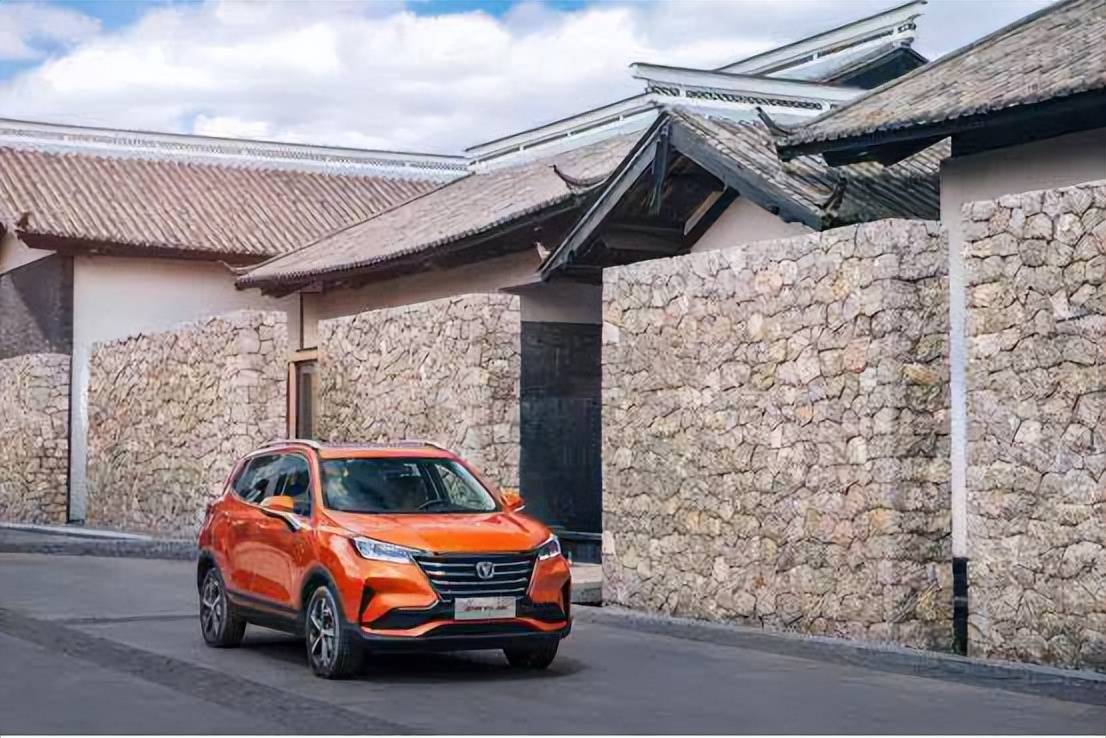 资金不多，到底是买瑞虎3x还是买长安CS15好？_搜狐汽车_搜狐网