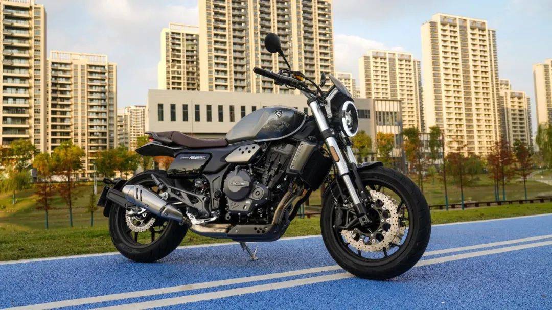 更强的性能复古—3.68万赛科龙RE560静态评测_搜狐汽车_搜狐网