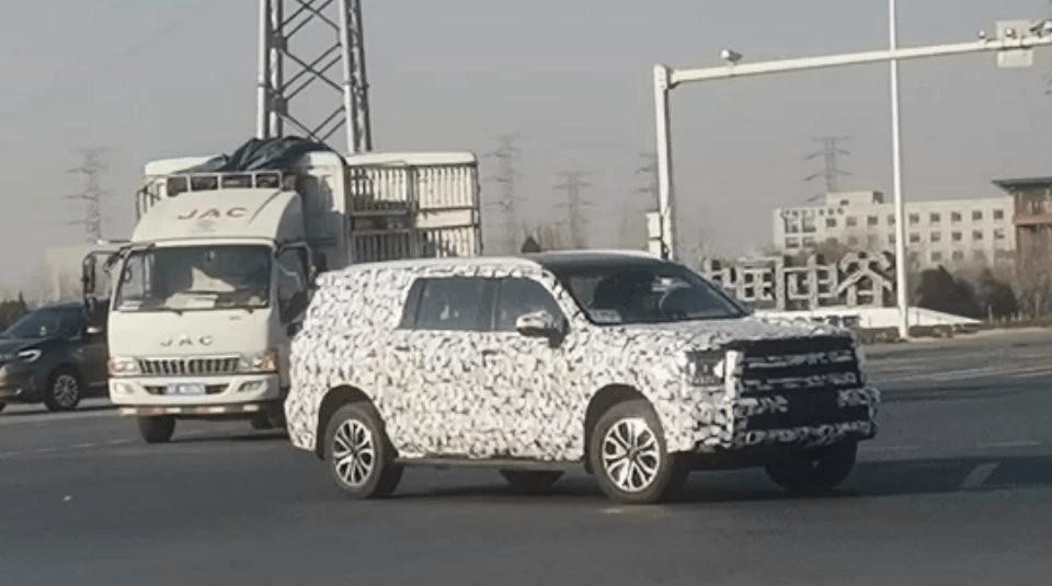 车身尺寸不输凯雷德、红杉！哈弗P04路试谍照曝光！或配3.0T动力_搜狐汽车_搜狐网