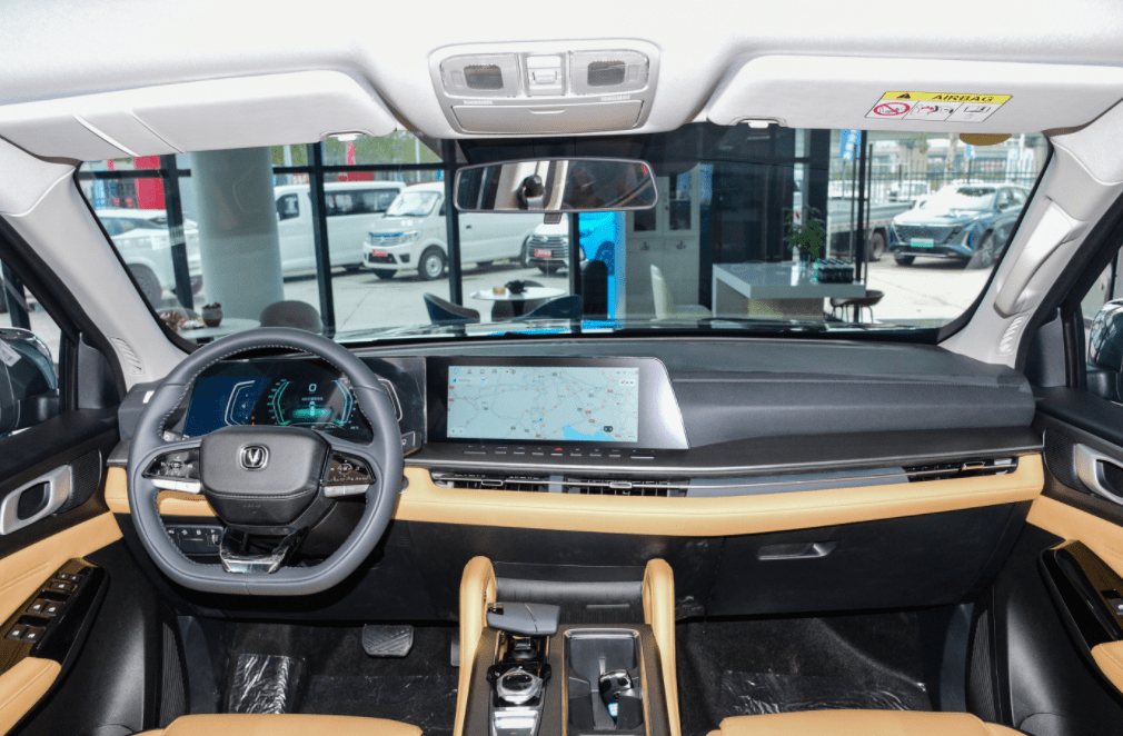 车长5米6，C1驾照能开，搭载2.0T+8AT加92油，带你看长安览拓者_搜狐汽车_搜狐网