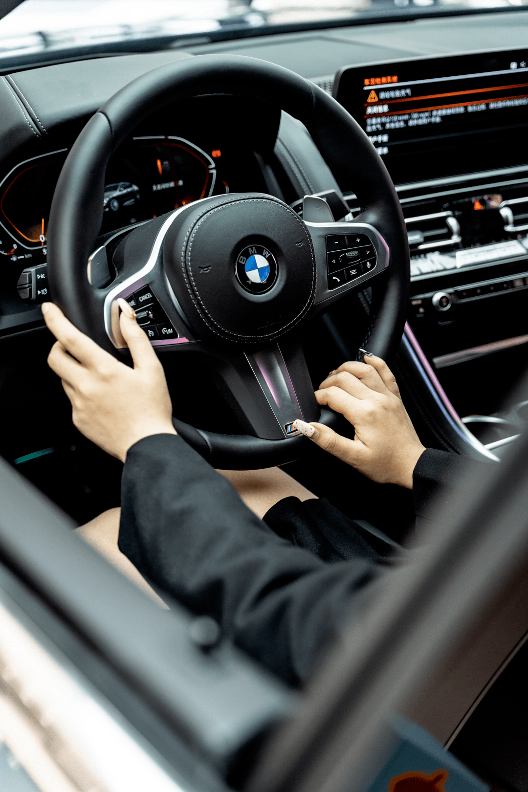 揭秘！1.4万㎡地标级「BMW领创展厅」，逛完是什么感觉？_搜狐汽车_搜狐网