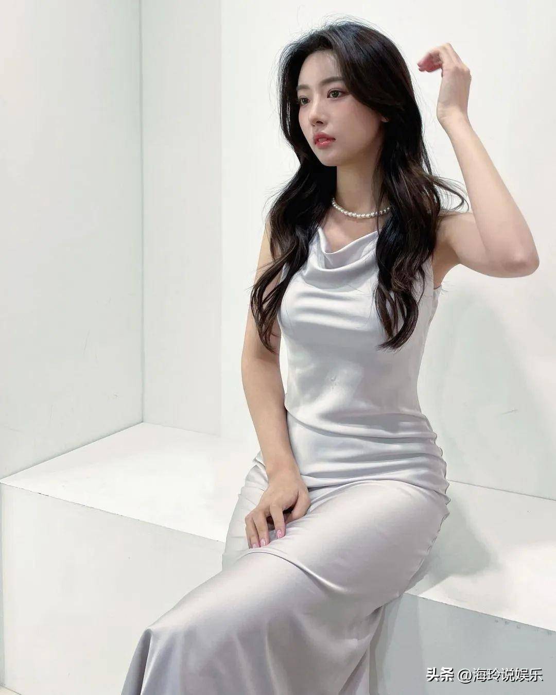 她是韩国网红美女的“天花板”，温柔如水的气质，美出新高度_Ina_nnin_身材