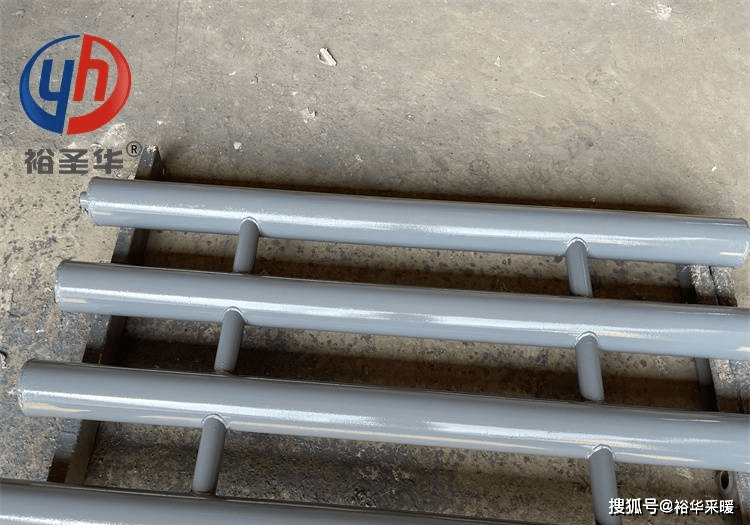 D133*3500*4光管散热器图集-搜狐大视野-搜狐新闻