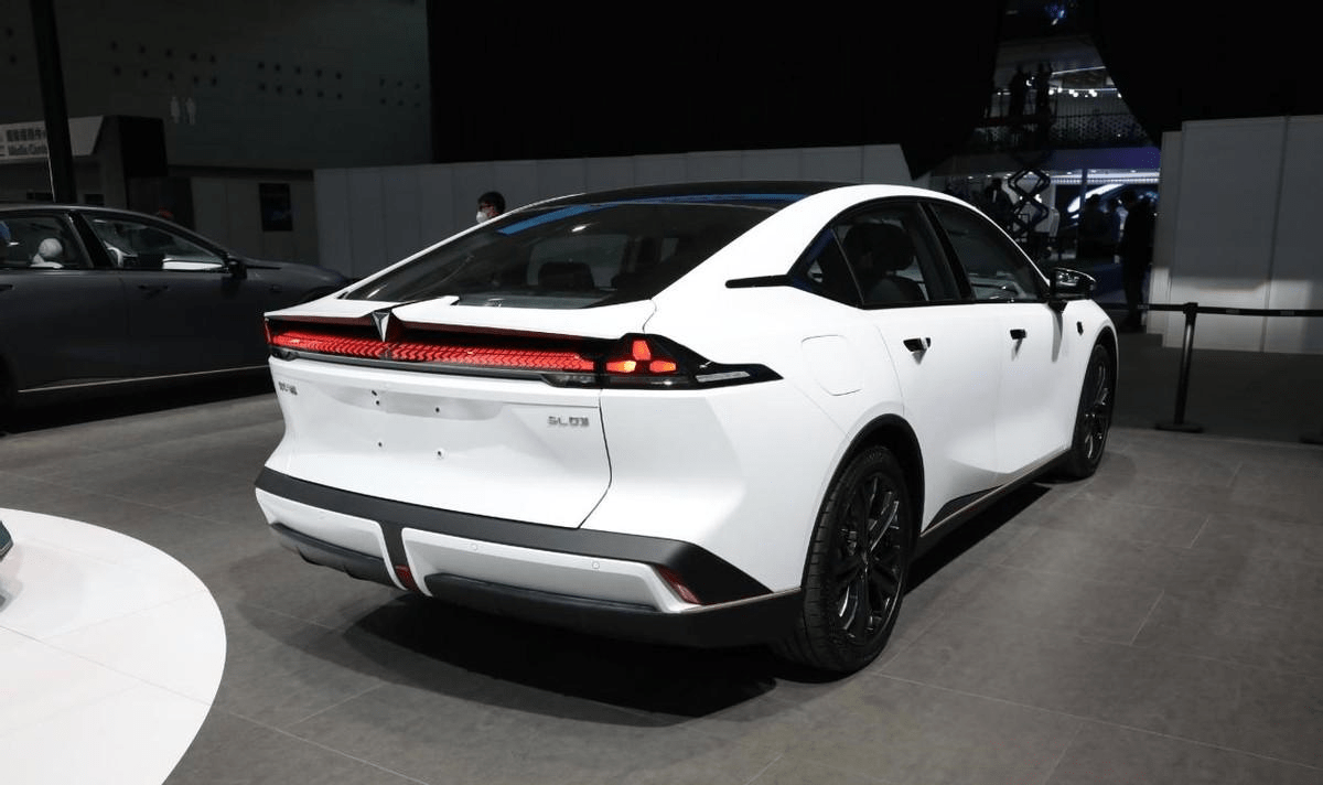 2022冬季续航测试：满油满电能跑1200公里，体验长安深蓝SL03_搜狐汽车_搜狐网