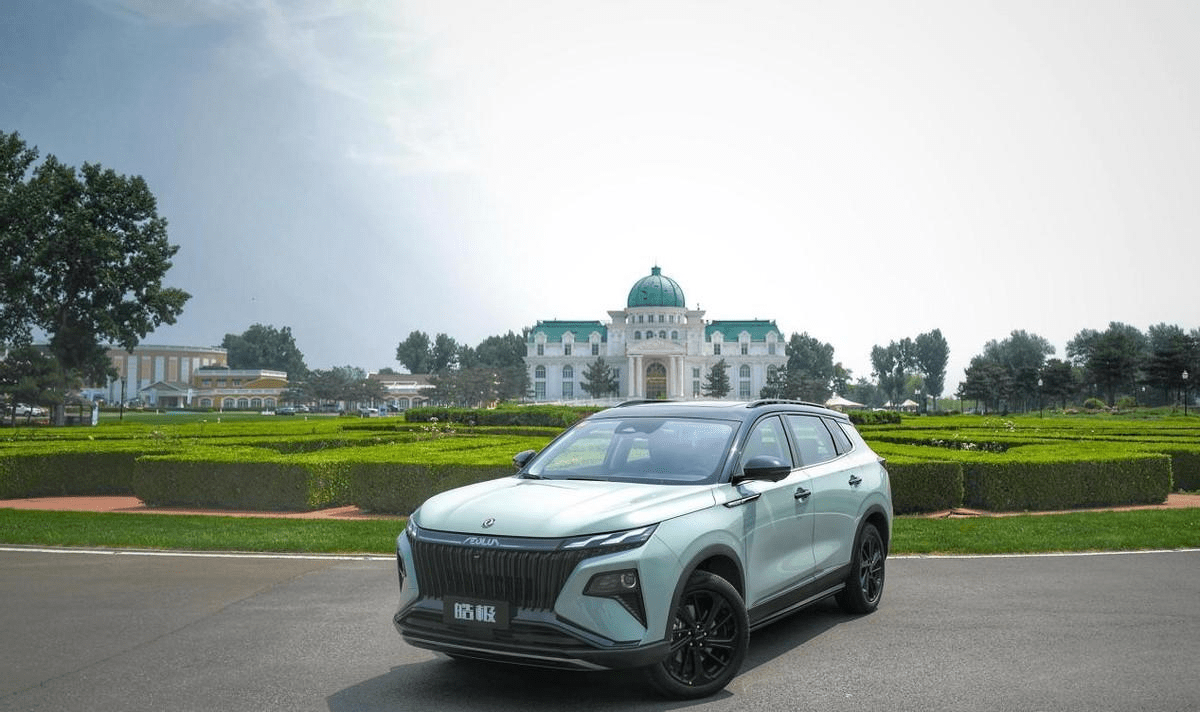 轴距为2825mm，支持GPS导航+车联网，解析东风风神皓极_搜狐汽车_搜狐网