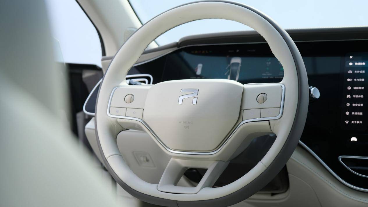 3.7s+可换电，飞凡F7预售28万起，实力究竟如何？_搜狐汽车_搜狐网