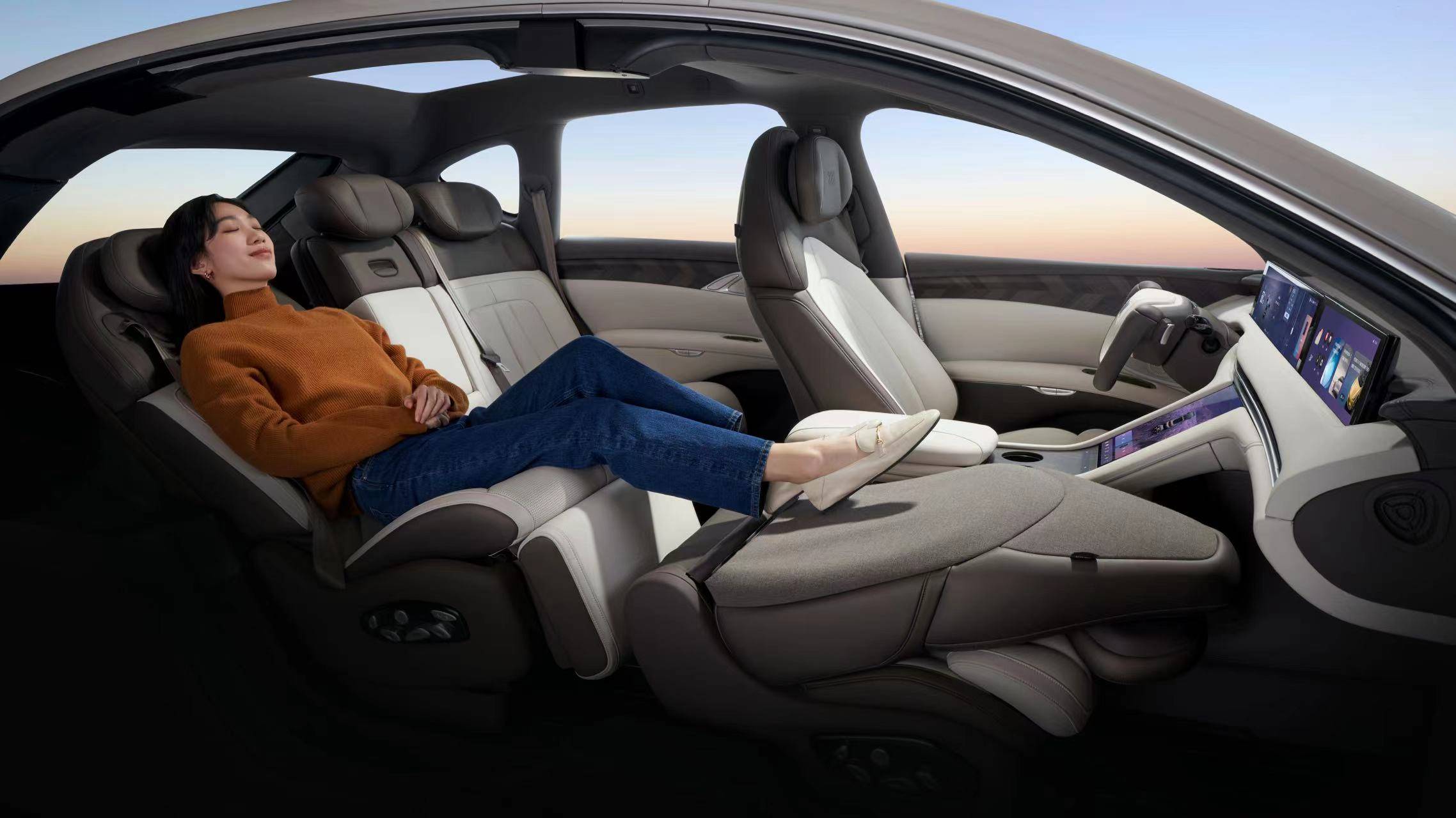 “智能纯电中大型豪华SUV”智己LS7全国上市 售价30.98万元起！_搜狐汽车_搜狐网