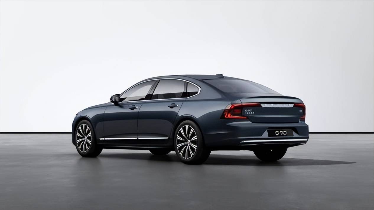 价格亲民,尺寸差不多,销量差的沃尔沃S90真不如BBA同级？横评奉上_搜狐汽车_搜狐网