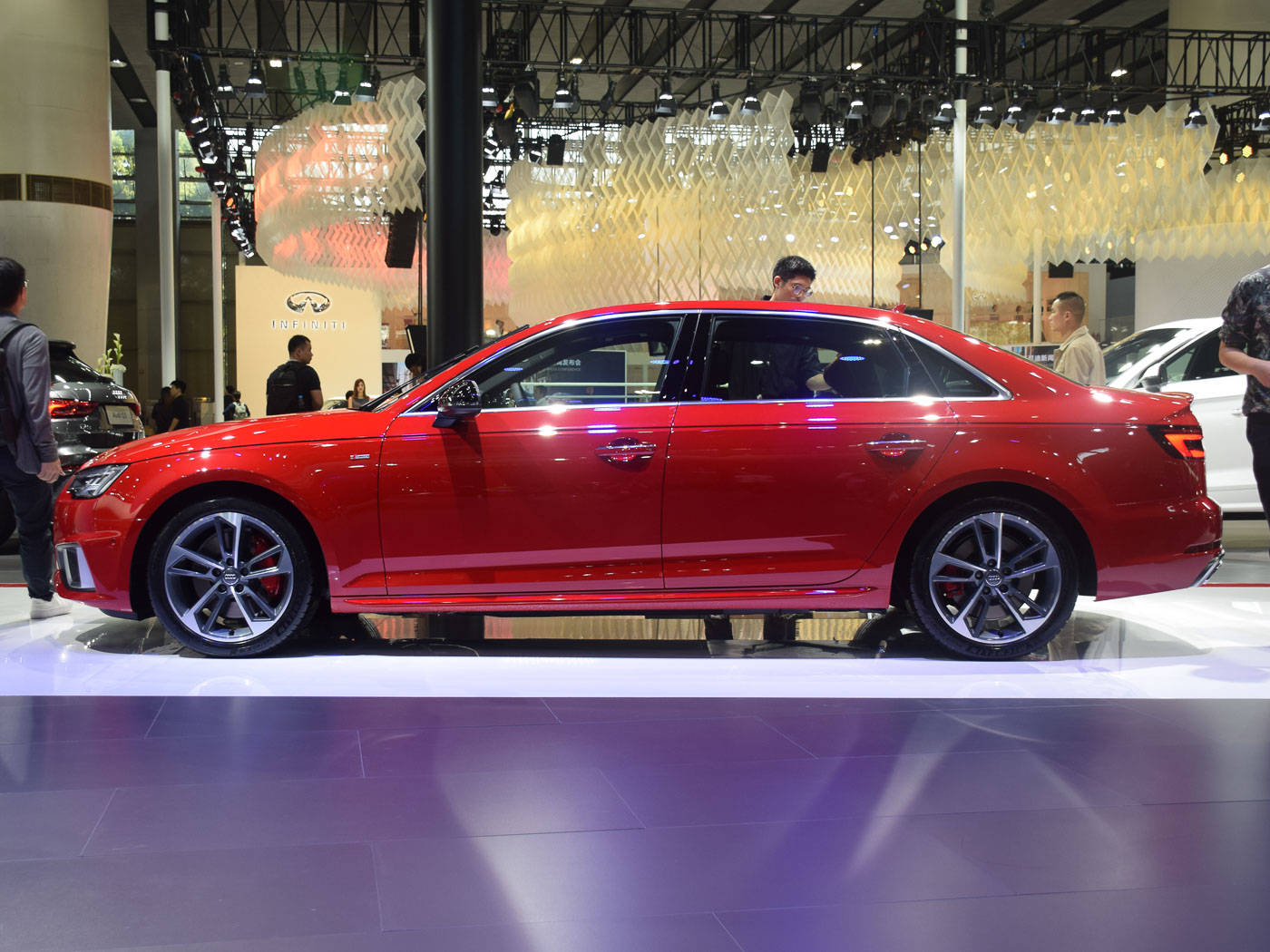 教授问答| 哪款动力总成更省油？奥迪A4L只要27万？_搜狐汽车_搜狐网