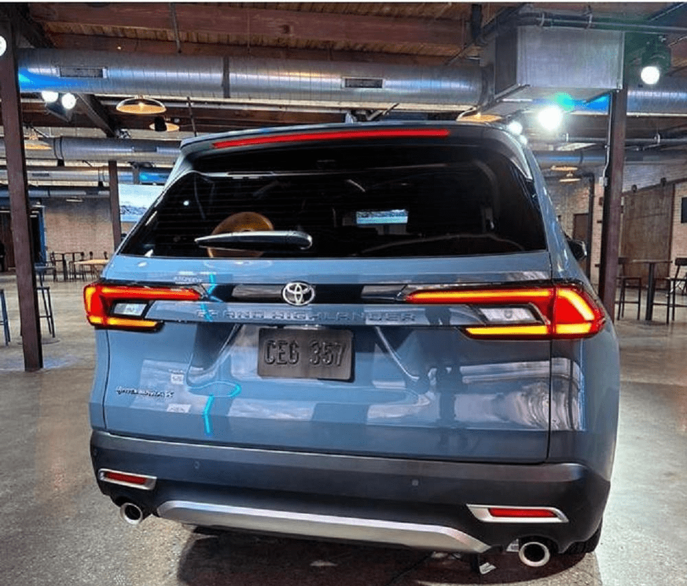 加长版汉兰达官宣亮相！大七座空间比肩MPV，搭载2.4T混动又要火_搜狐汽车_搜狐网