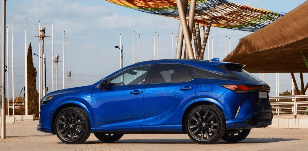 和宝马X5同价位，横置前驱，面条胎，全新雷克萨斯RX诚意何在？_搜狐汽车_搜狐网