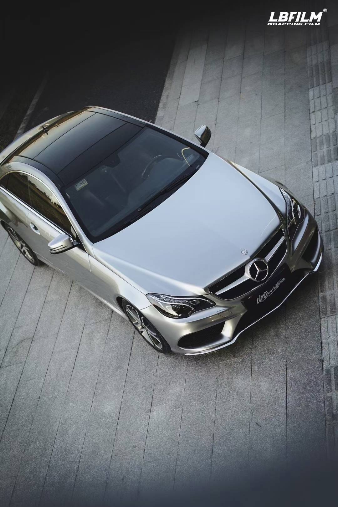 奔驰E260-LB改色膜GT银，极致内敛_搜狐汽车_搜狐网