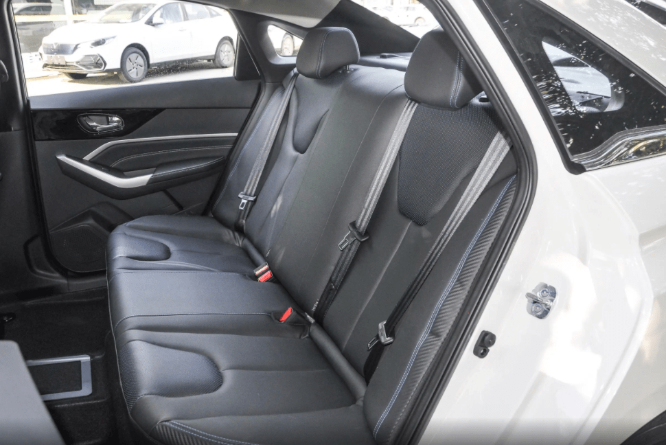 13.98万元起售，纯电续航420km，启辰D60 EV实用性如何？_搜狐汽车_搜狐网