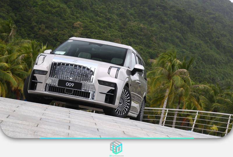 极氪009:造型争议大/CLTC续航超700km_搜狐汽车_搜狐网