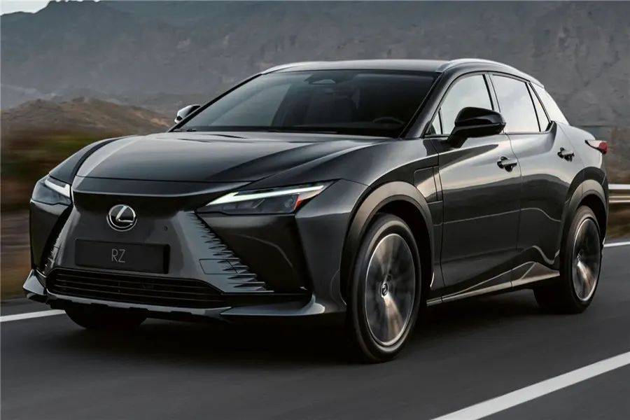 换壳“丰田bZ4X”？实拍体验雷克萨斯RZ，配换挡拨片的纯电车_搜狐汽车_搜狐网
