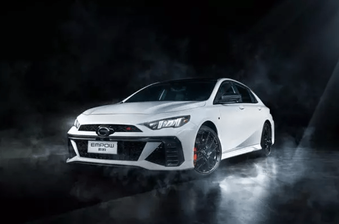 2.0T／265马力 战斗气息拉满 广汽传祺影豹新增2.0T车型今日亮相_搜狐汽车_搜狐网