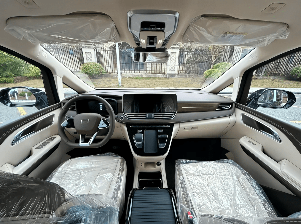 和红旗HQ9同平台，定位更亲民，带大七座+2.0T，奔腾M9实车曝光！_搜狐汽车_搜狐网