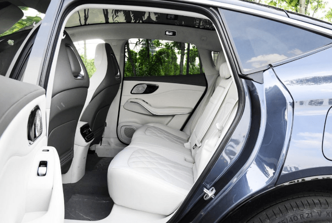 20万以内可入纯电中大型SUV R7 长途出行更轻松_搜狐汽车_搜狐网