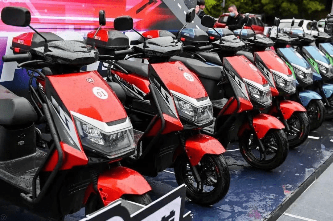 爱玛劲霸F692电动车超全面测试，续航257公里强劲致远， 征服山地_搜狐汽车_搜狐网