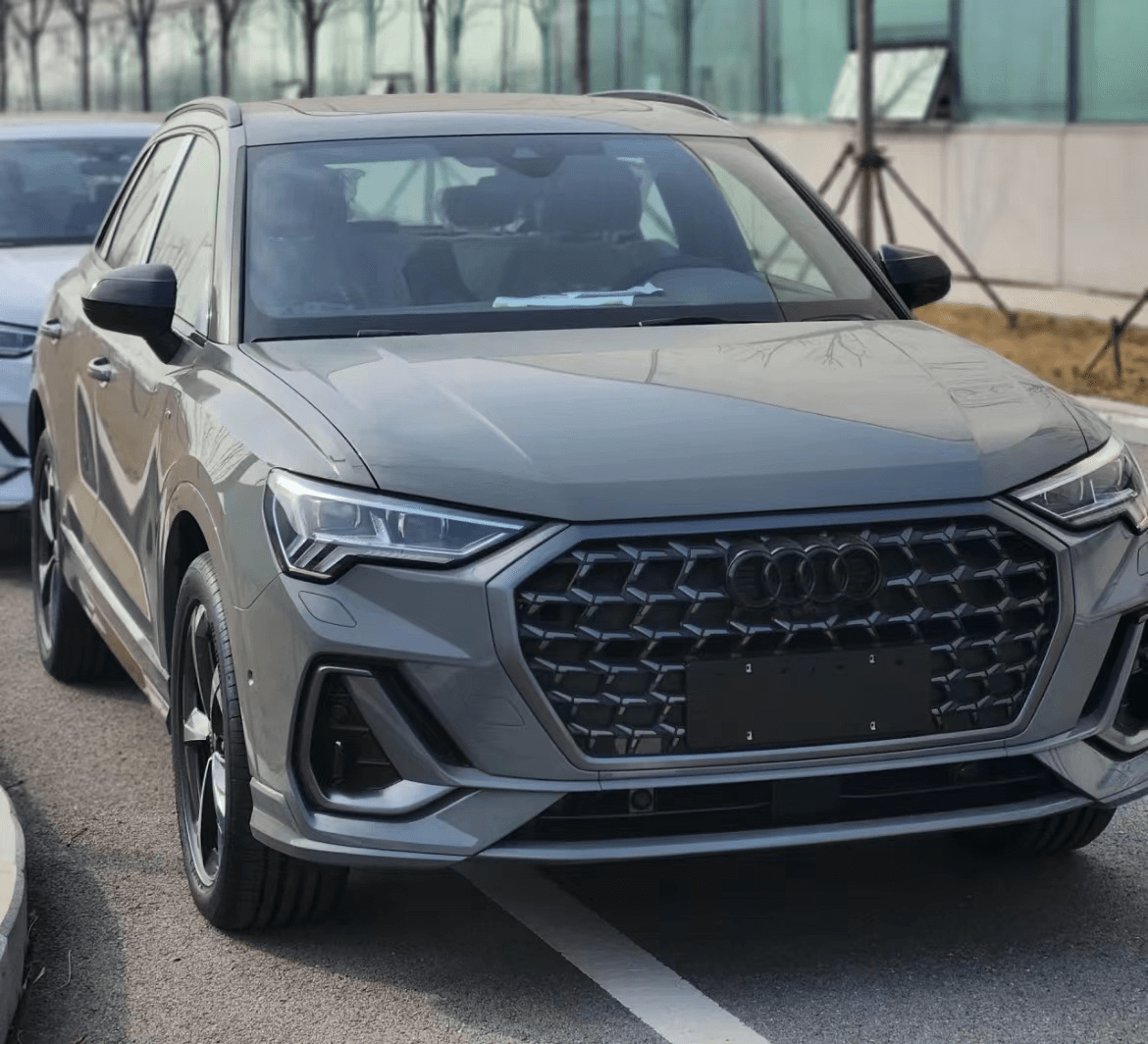 新款奥迪Q3实车现身，“撞脸”Q6，换球头挡把，1.5T取代1.4T_搜狐汽车_搜狐网
