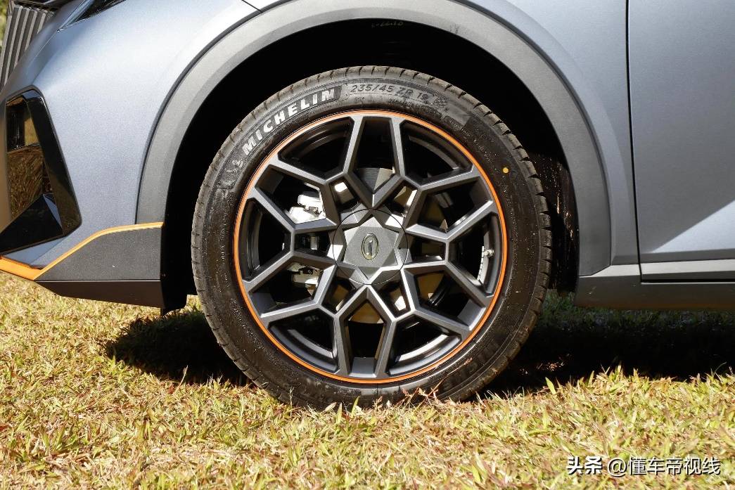 8.58万起，竞争吉利缤越/配1.5T动力，广汽传祺GS3·影速上市_搜狐汽车_搜狐网