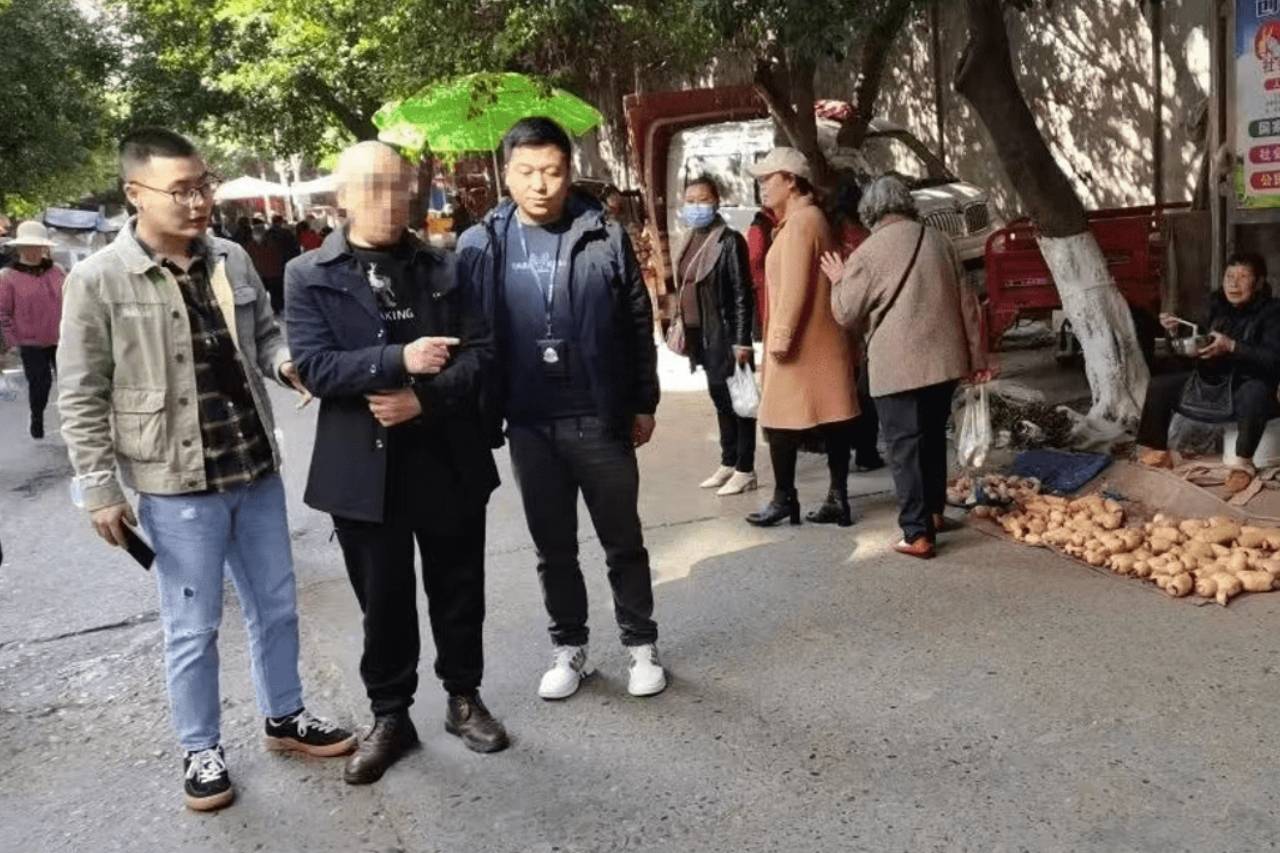 南充一男子流窜三区农贸市场偷手机钱包被抓获唐某刑侦大队案件
