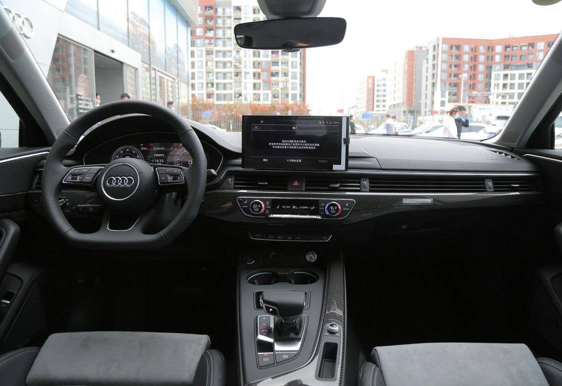 看完奥迪A4L VS 林肯Z就知道，为什么老派比不过新秀了_搜狐汽车_搜狐网