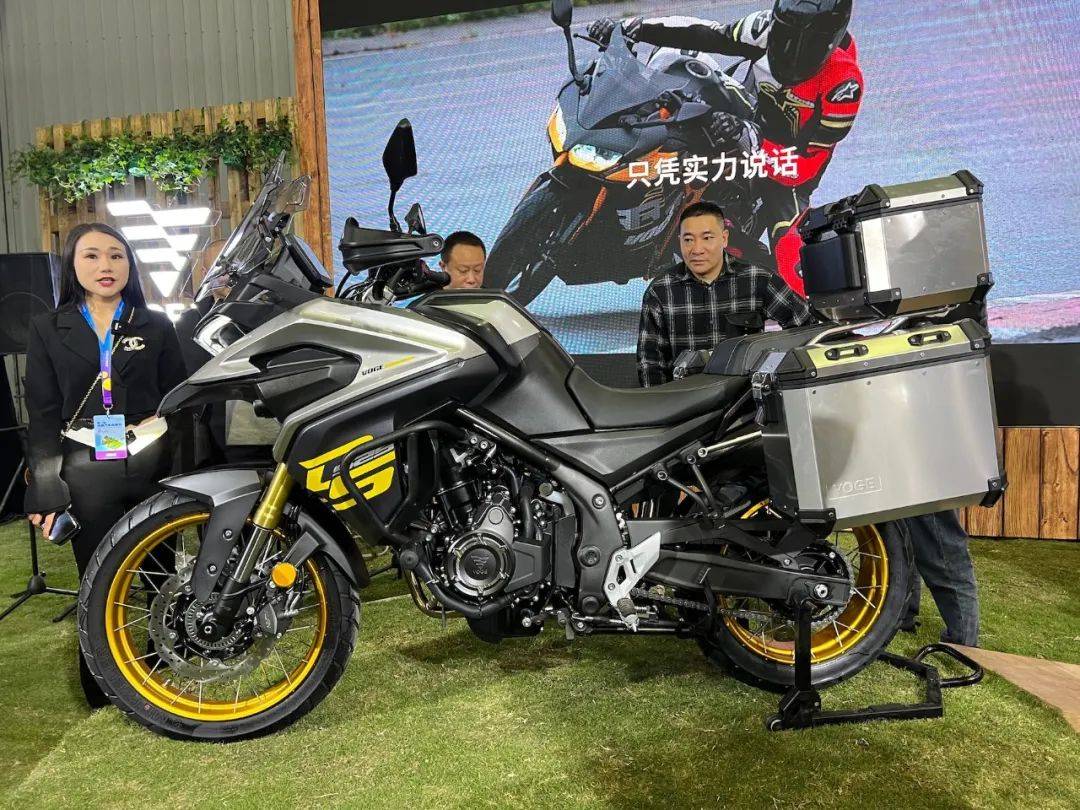 DS525X首发亮相，Q250、AC300咖啡上市：“VOGE大年”持续输出中_搜狐汽车_搜狐网