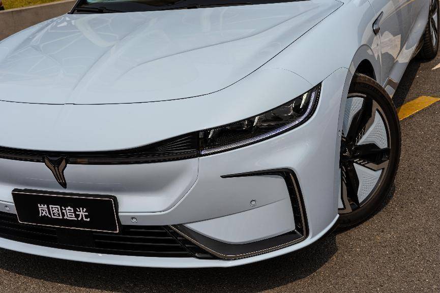 A6L车主想要买台纯电车，看了蔚来ET7，最终还是选了岚图追光_搜狐汽车_搜狐网