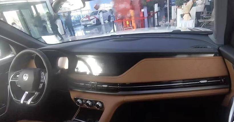 你们要的8AT来了！2023款长安CS95到店，尺寸微调，升级爱信8AT_搜狐汽车_搜狐网