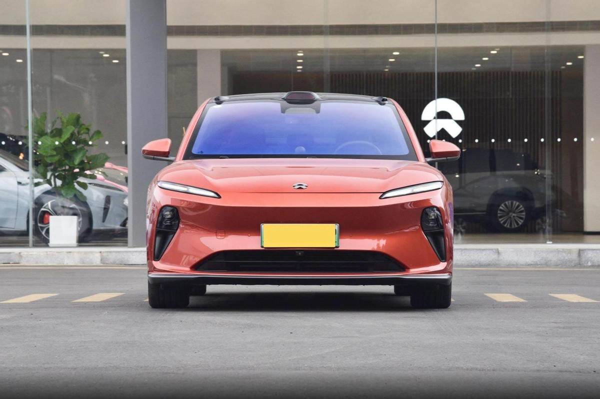 30万买自主品牌还是BBA，蔚来ET5 VS奥迪A4L，选谁更有面儿？_搜狐汽车_搜狐网