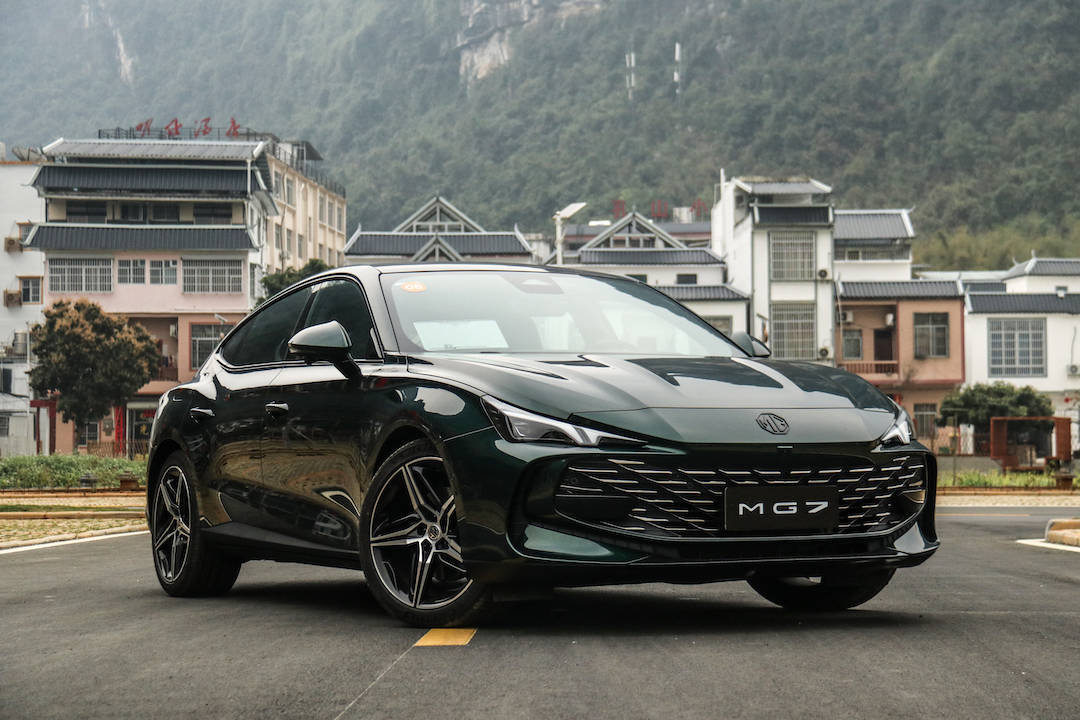 兼顾优雅高级与速度激情 定位至美顶格轿跑 MG7上市售11.98万元起_搜狐汽车_搜狐网
