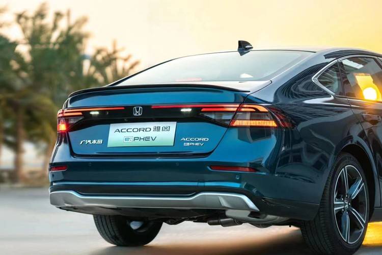 纯电续航里程82km，全新雅阁e:PHEV首次亮相_搜狐汽车_搜狐网