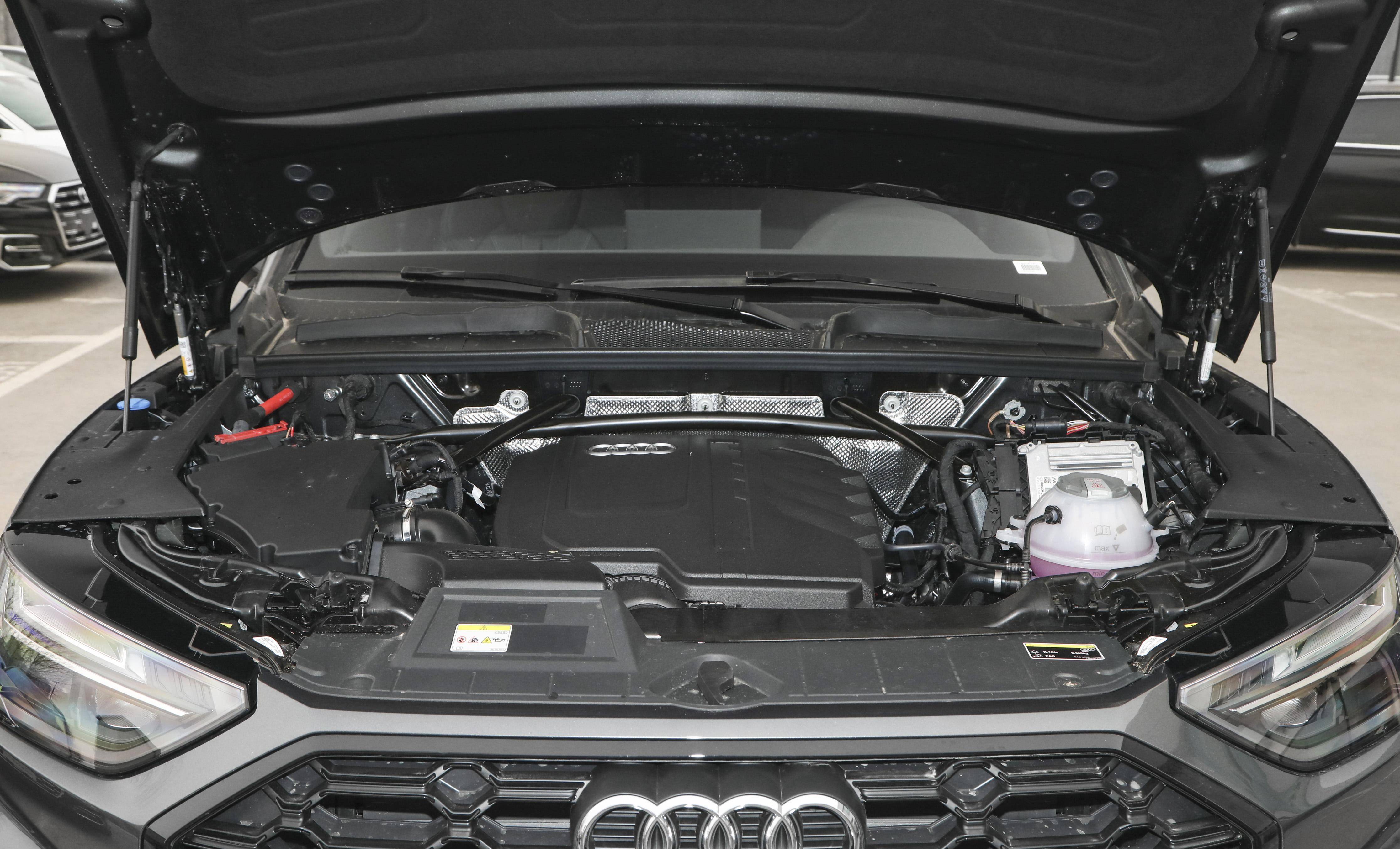 2023款奥迪Q5L来袭：动力下调，配置升级，这次能击败奔驰GLC吗？_搜狐汽车_搜狐网