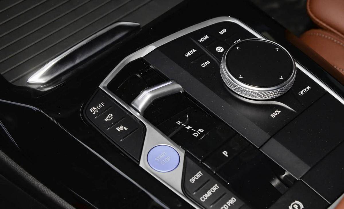 老牌劲旅VS新势力！宝马iX3对比蔚来ES6，40多万预算，谁更值？_搜狐汽车_搜狐网