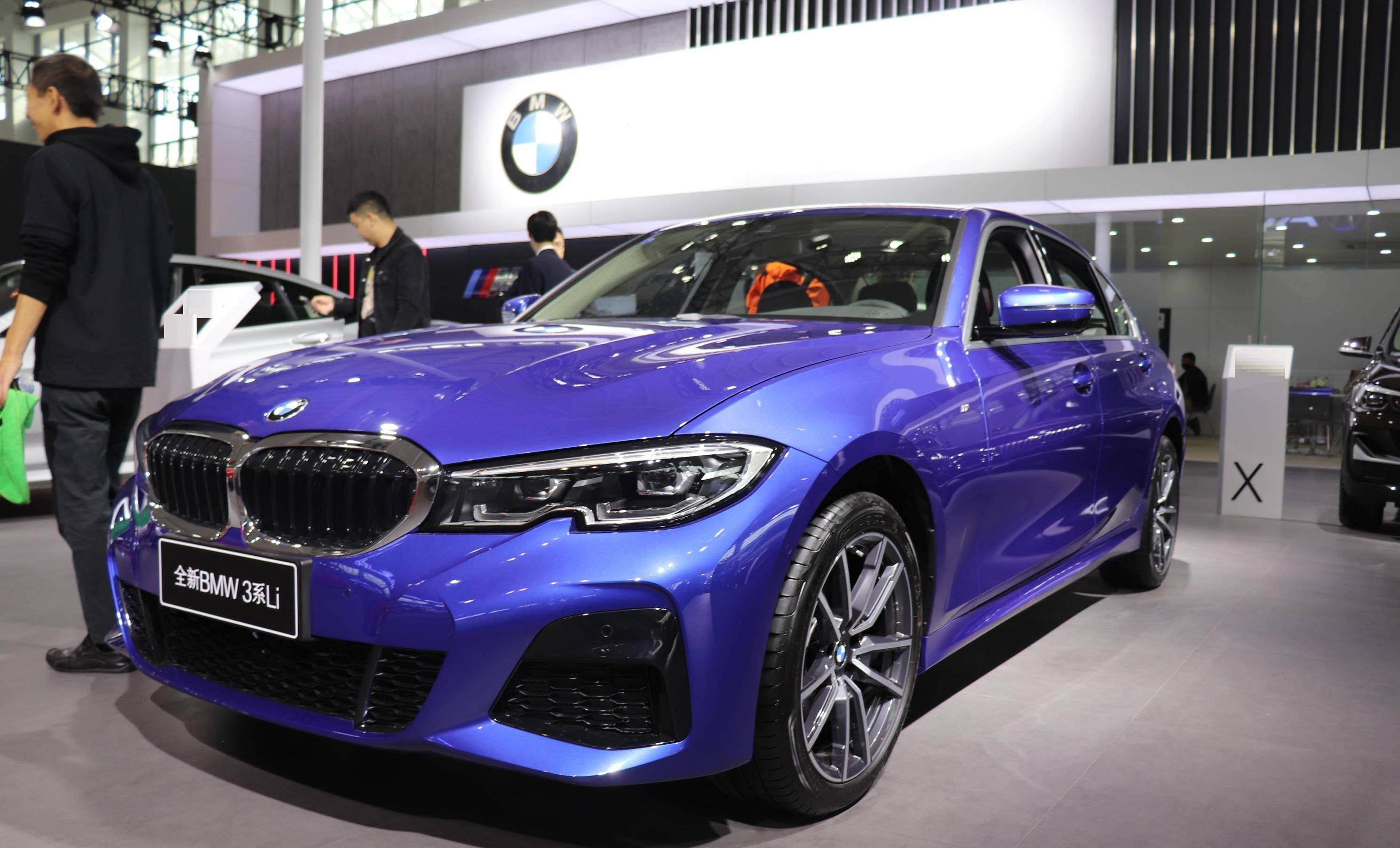 奥迪A4l vs 宝马325， 应该选谁？_搜狐汽车_搜狐网