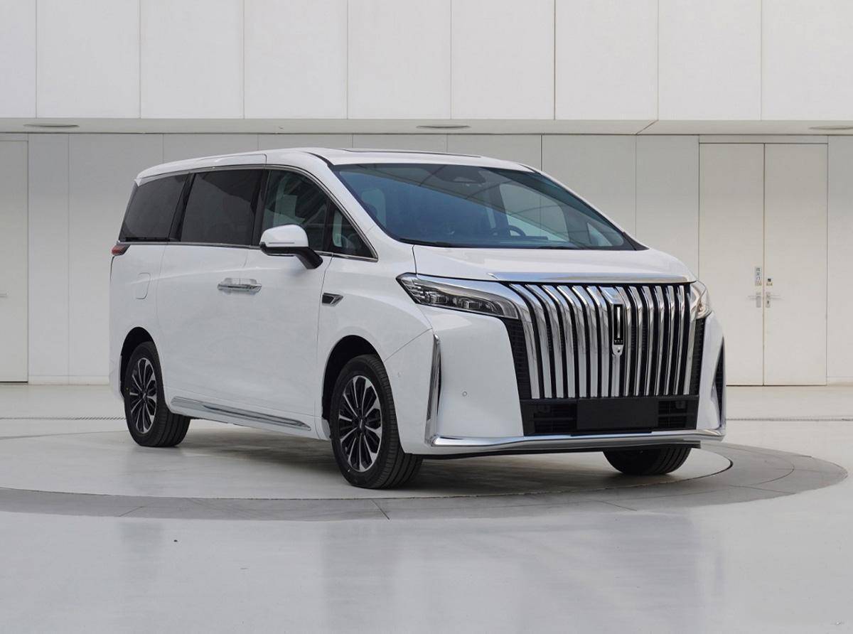 魏牌全新MPV实车曝光，千篇一律的MPV造型，是不是应该变一下？_搜狐汽车_搜狐网