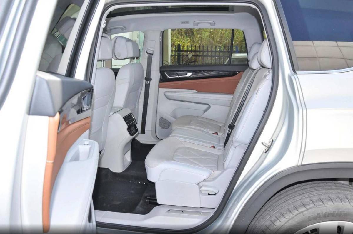 预算30万左右的中大型SUV，问界M7 PK大众途昂，到底谁更适合选择？_搜狐汽车_搜狐网