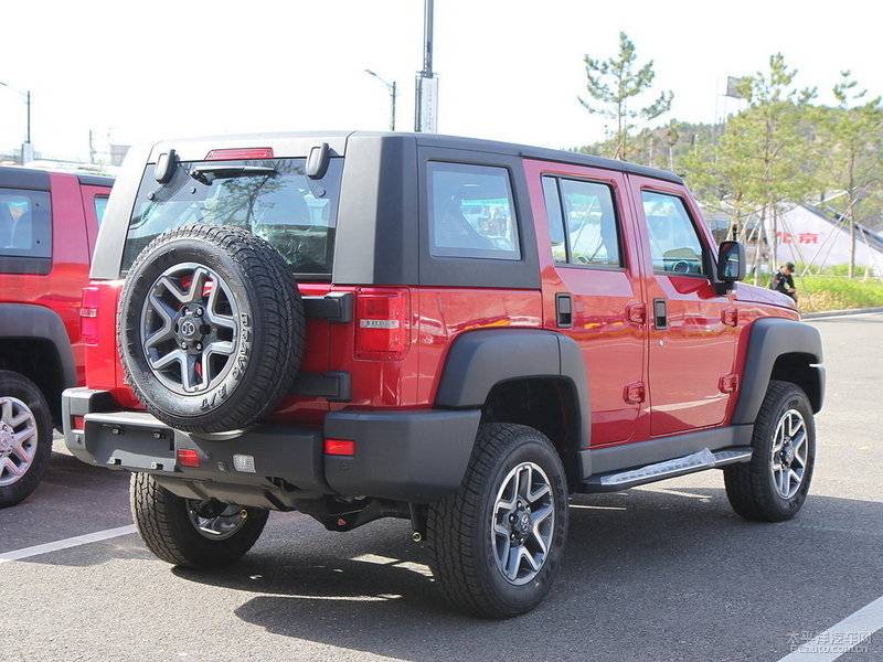 十年迭代，十年进化，BJ40凭什么一直被越野人所钟爱？_搜狐汽车_搜狐网