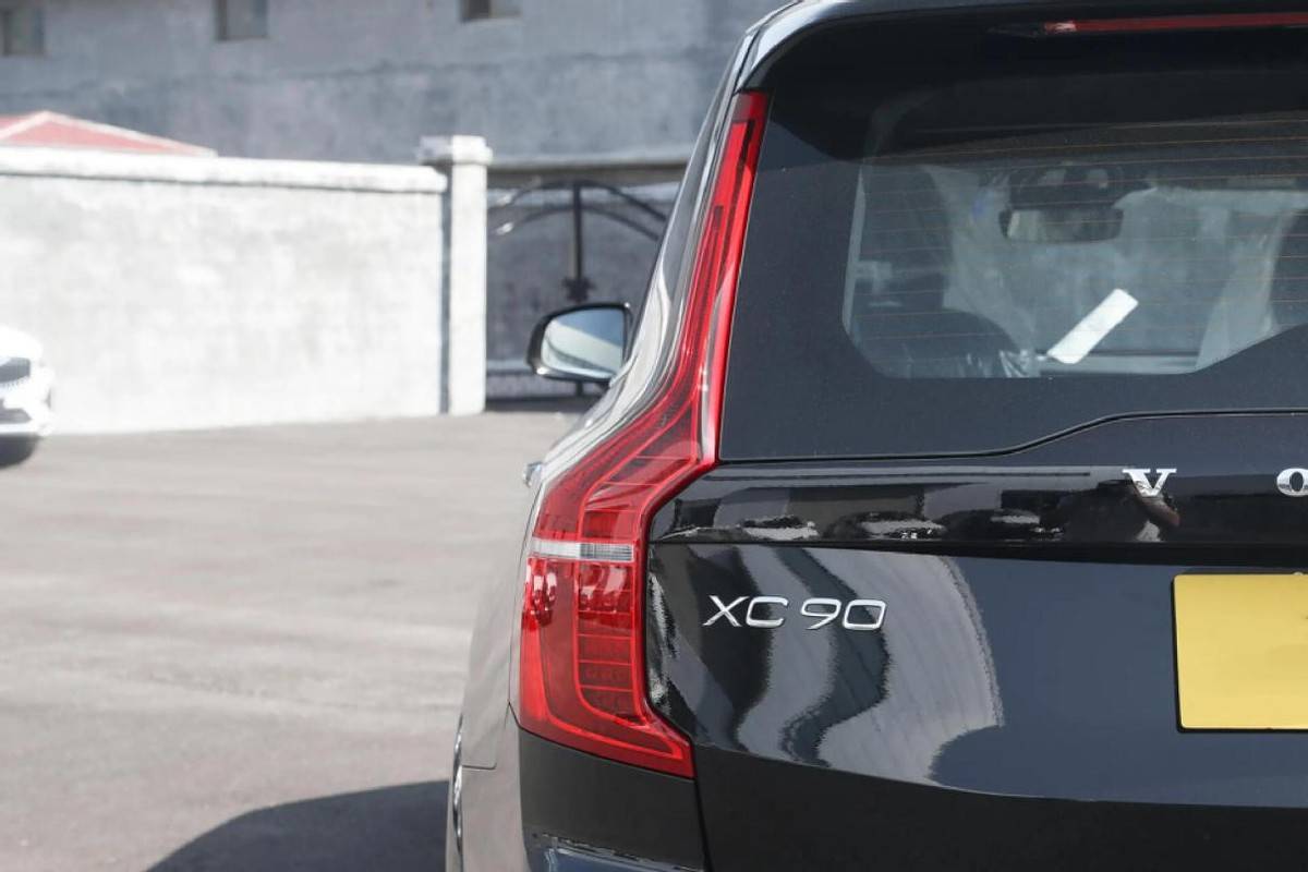 解析沃尔沃XC90，2.0T爆300马力，纯进口配8AT，有多强？_搜狐汽车_搜狐网