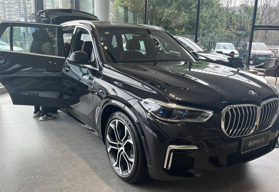 80多万元的预算，宝马X3M雷霆版和宝马X5L顶配，你会选择哪一台？_搜狐汽车_搜狐网